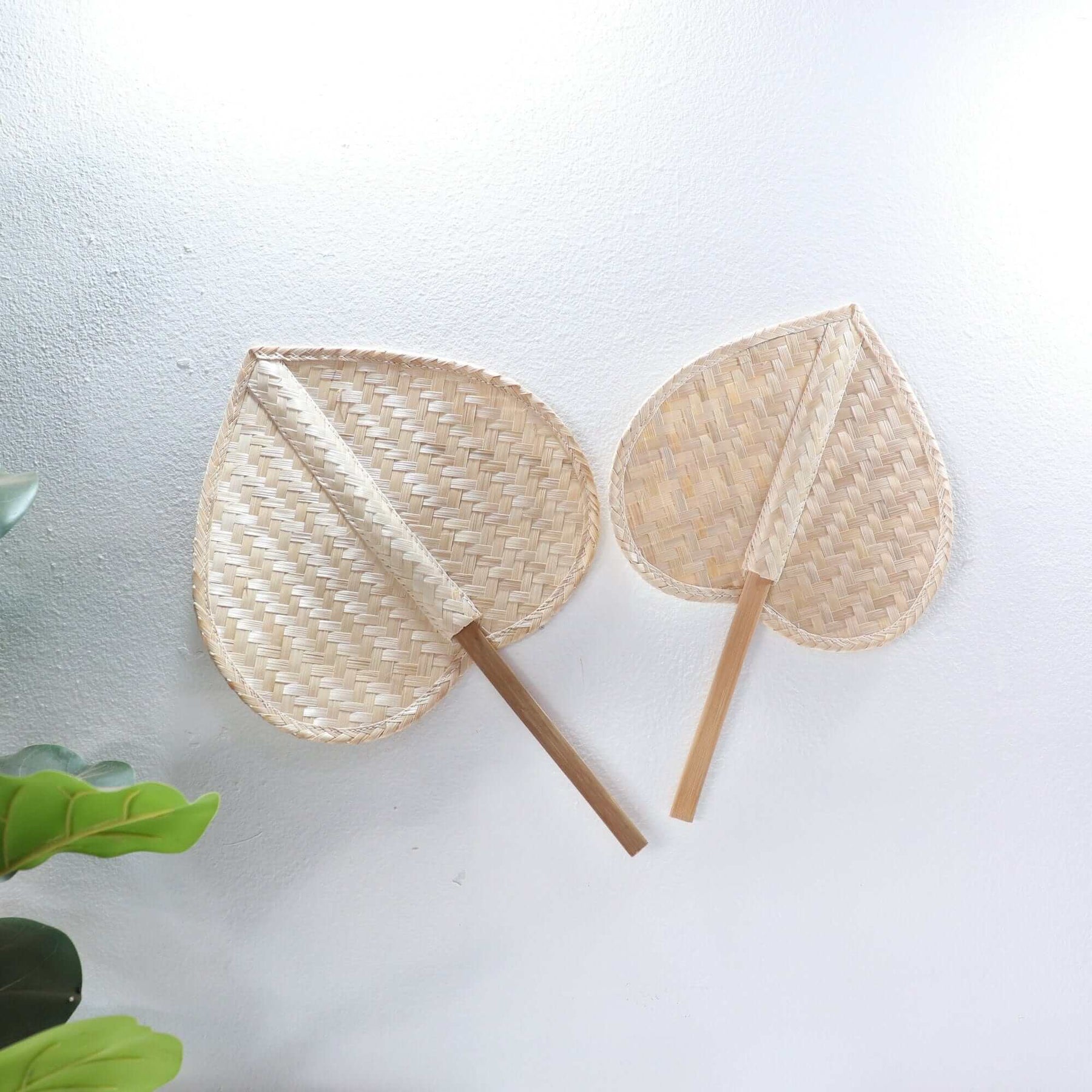 Palm Leaf Hand Fans For Weddings (Buy Wholesale Online) - THAIHOMESHOP